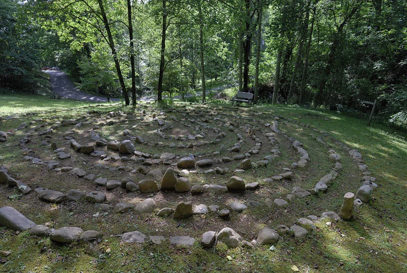 Labyrinth Center